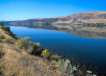 Columbia River/Lake Celilo near The Dalles, Oregon. L&C 10/22/1805