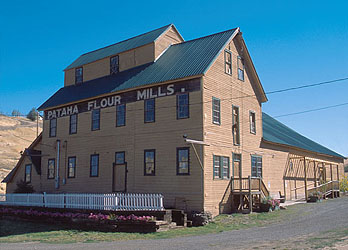Pataha Flour Mill (Hauser Mill) (1878) in Pataha, Washington along L&C ...